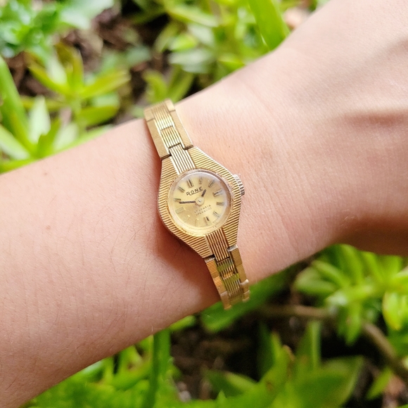 Rone | Accessories | Vintage Rone 7 Jewels Classic Dainty Incabloc ...